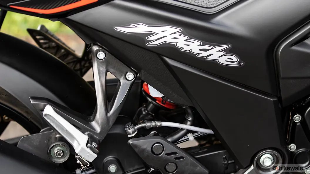 TVS Apache RTR 200 4V Fuel Tank Image – BikeWale
