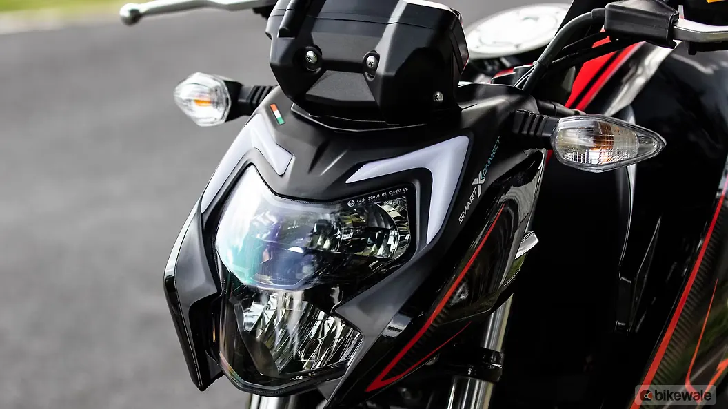 TVS Apache RTR 200 4V Side Indicators Image – BikeWale