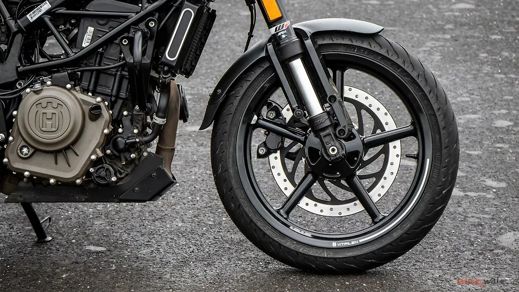 Husqvarna Vitpilen 250 Front Alloy Wheel Image – BikeWale