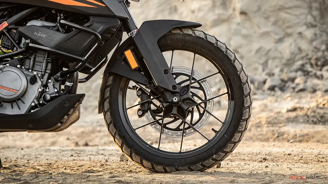 KTM 390 Adventure [2021] Front Alloy Wheel Image – BikeWale