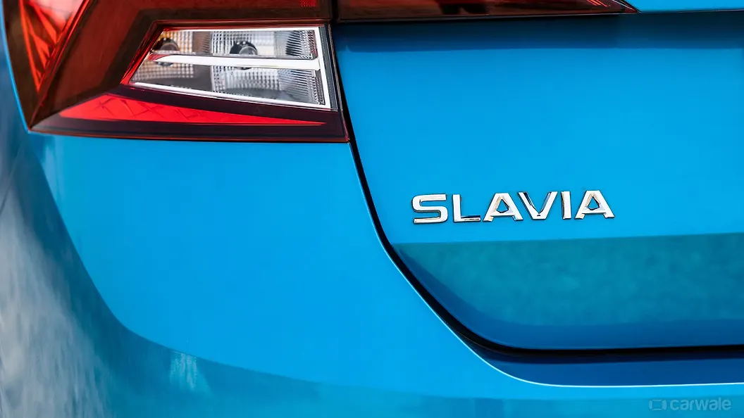 Slavia Reflector Image, Slavia Photos in India - CarWale
