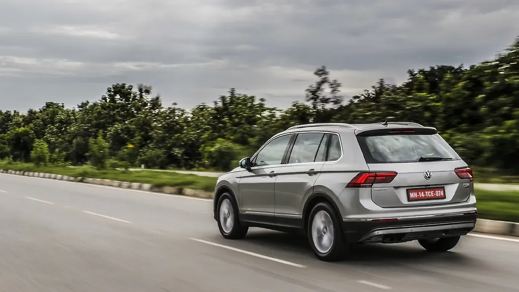 Volkswagen Tiguan Images, Interior & Exterior Photo Gallery - CarWale