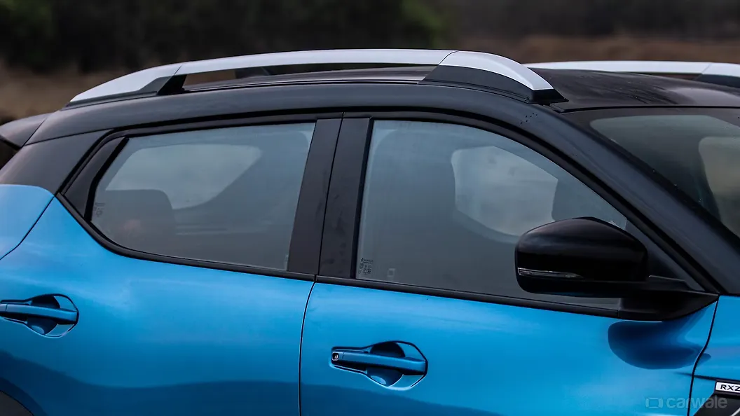 Kiger [2021-2022] Side Glass Housing Image, Kiger [2021-2022] Photos in ...