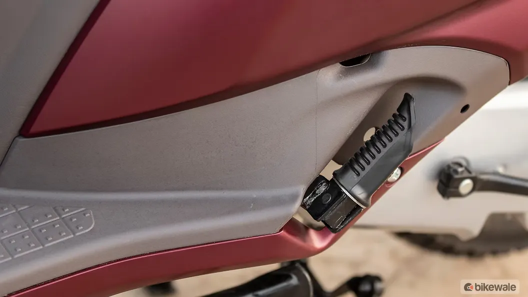 Suzuki Access [2024] Rear FootPeg Image – BikeWale