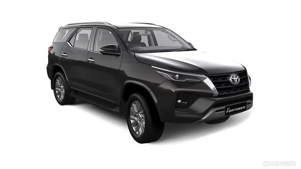Toyota Fortuner Images - Fortuner Interior & Exterior Photo Gallery [30 ...