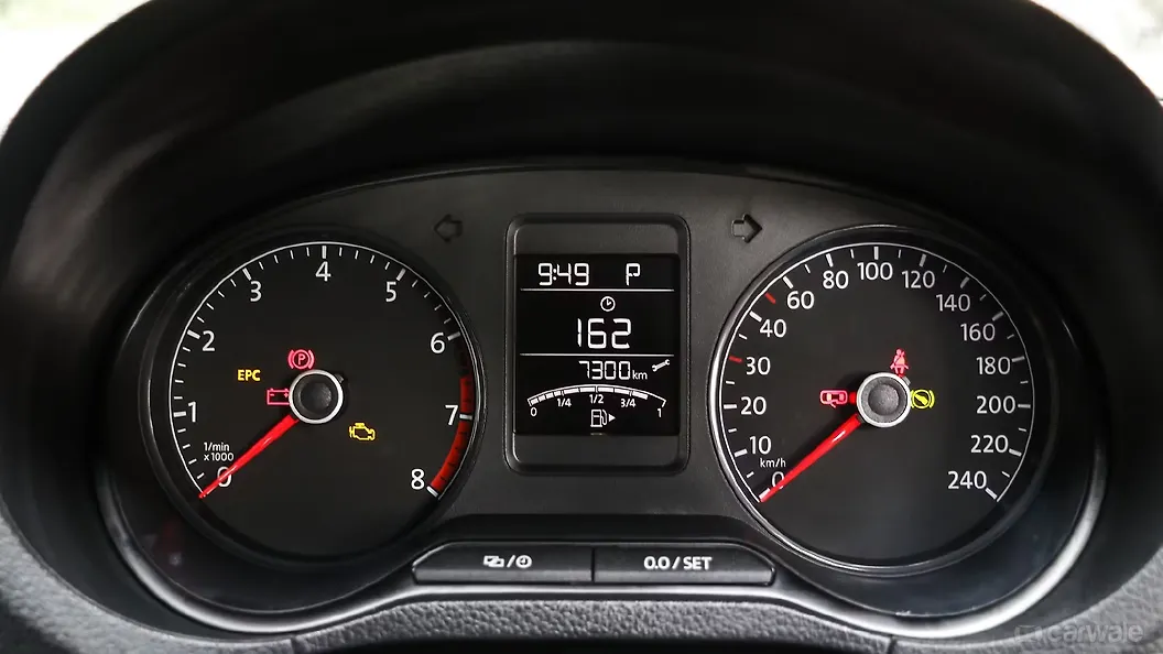 Polo Instrument Panel Image, Polo Photos in India - CarWale