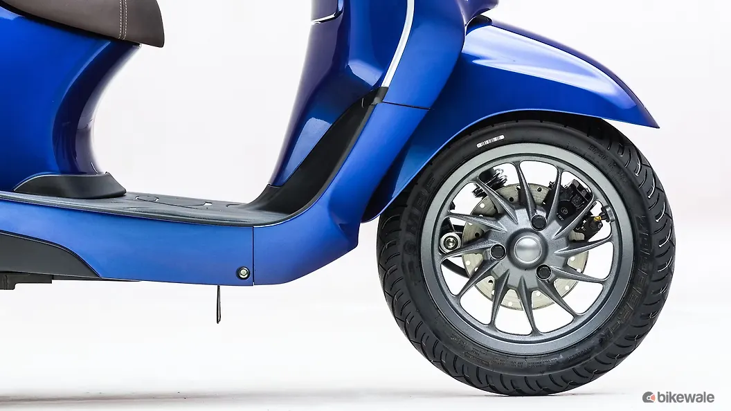 Bajaj Chetak [2020-2024] Exterior Image – BikeWale