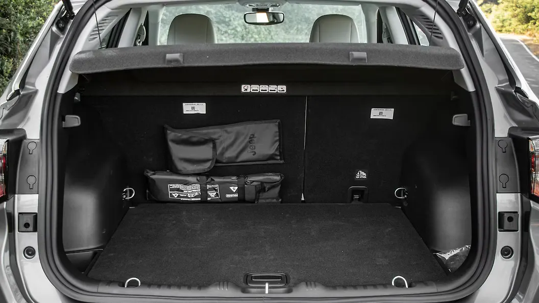 Jeep Compass Images, Interior & Exterior Photo Gallery - CarWale