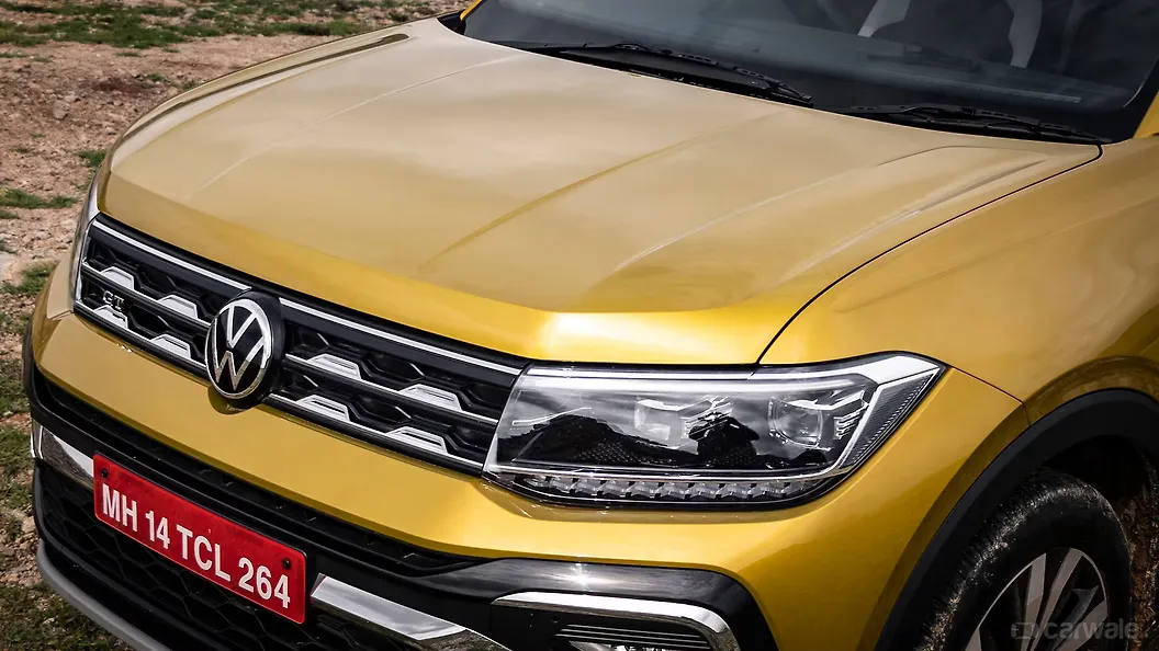 Taigun Front Logo Image, Taigun Photos in India - CarWale