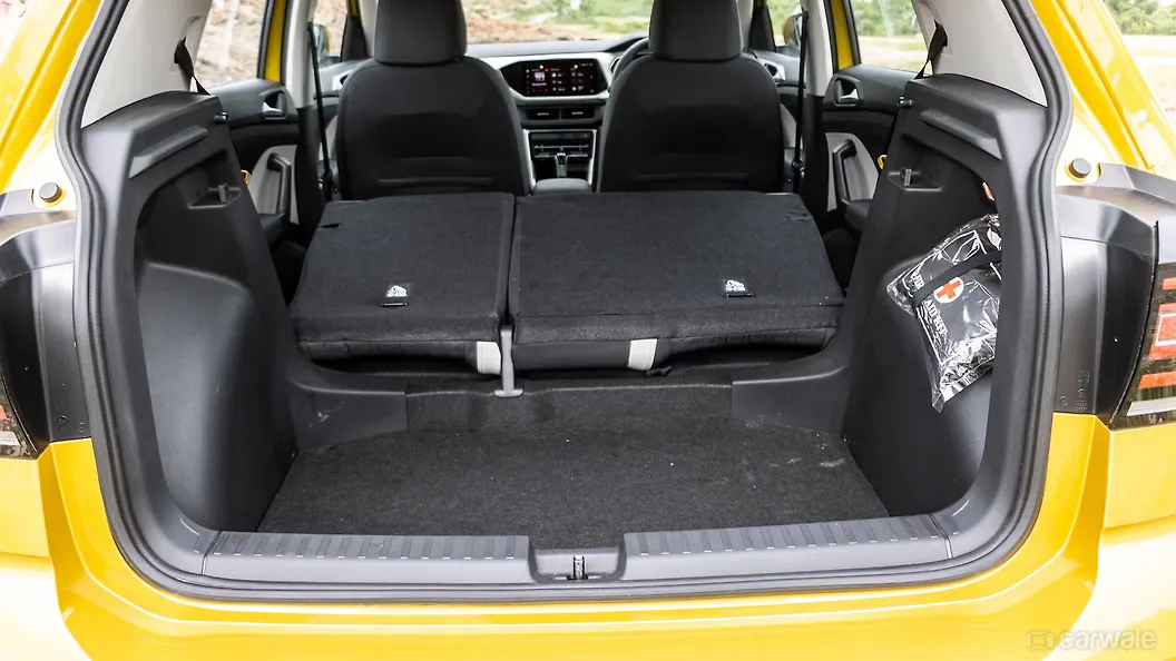 Taigun Bootspace Rear Seat Folded Image, Taigun Photos in India - CarWale