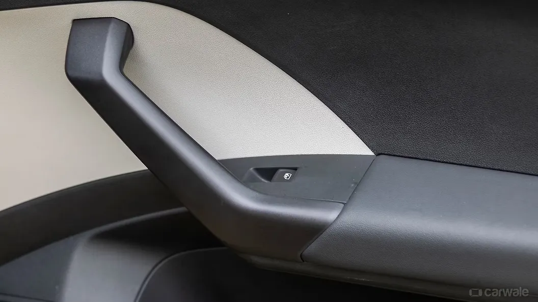 Taigun Bootspace with Parcel Tray/Retractable Image, Taigun Photos in ...