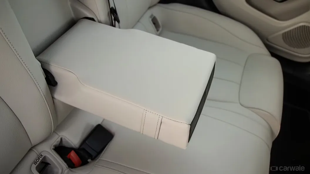 A-Class Limousine Rear Row Centre Arm Rest Image, A-Class Limousine ...