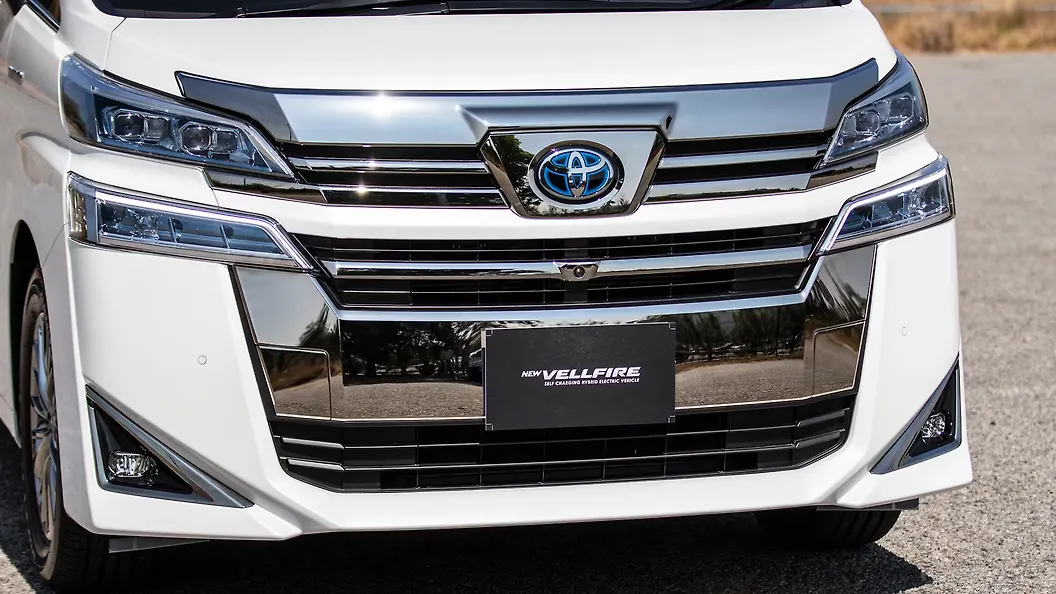 Vellfire Front Grille Image, Vellfire Photos in India - CarWale