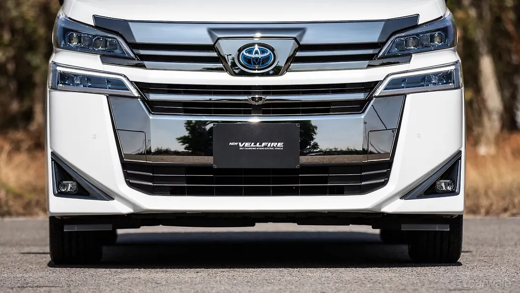 Vellfire Front View Image, Vellfire Photos in India - CarWale