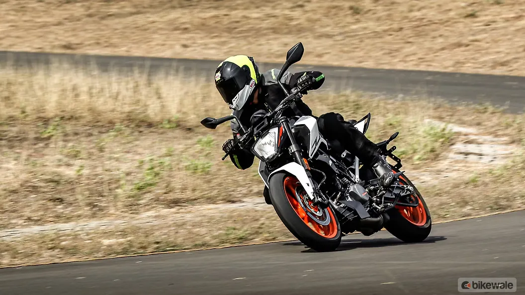 KTM 200 Duke [2021] Action Image – BikeWale