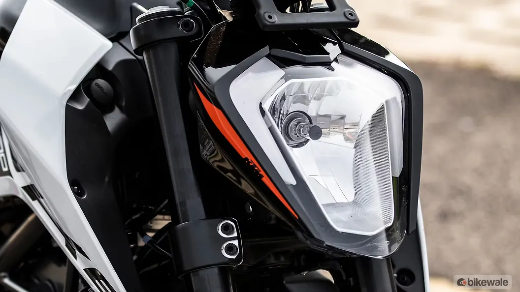 KTM 200 Duke [2021] Left Side Image – BikeWale