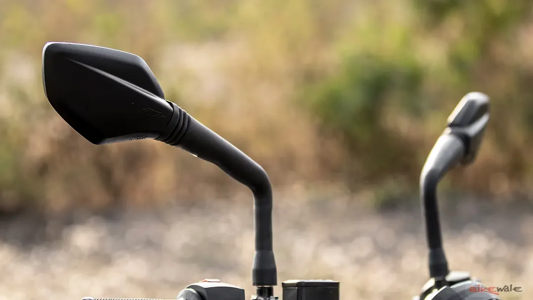 KTM 200 Duke [2021] Mirror Image – BikeWale