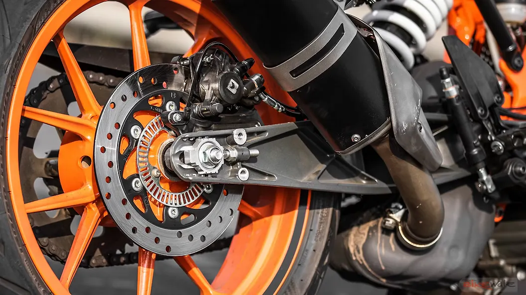 KTM 390 Duke [2021] Rear Brake Image – BikeWale