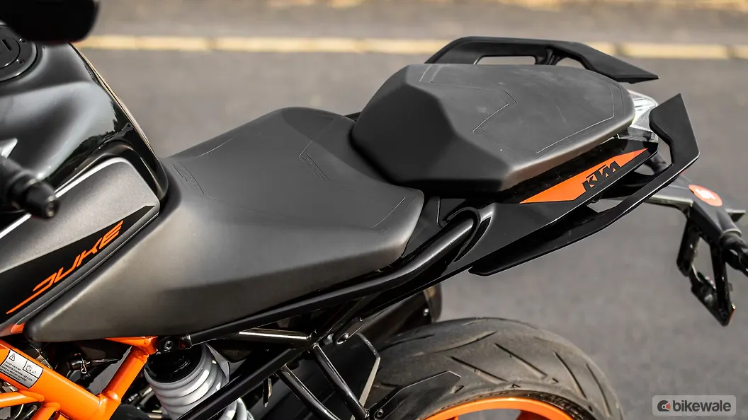 KTM 390 Duke [2021] Rear Suspension Image – BikeWale