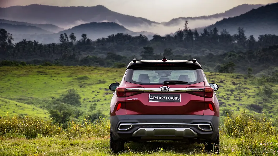 Kia Seltos Images, Interior & Exterior Photo Gallery - CarWale