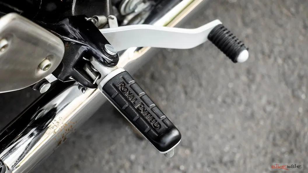 Royal Enfield Interceptor 650 Front Footpeg Image – BikeWale