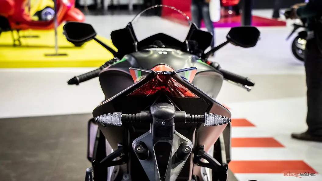 Aprilia RSV4 1100 Factory Mirror Image – BikeWale