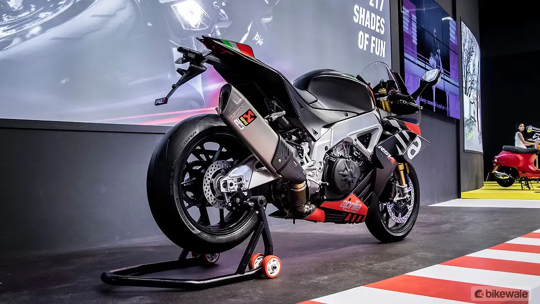 Aprilia RSV4 1100 Factory Engine Image – BikeWale
