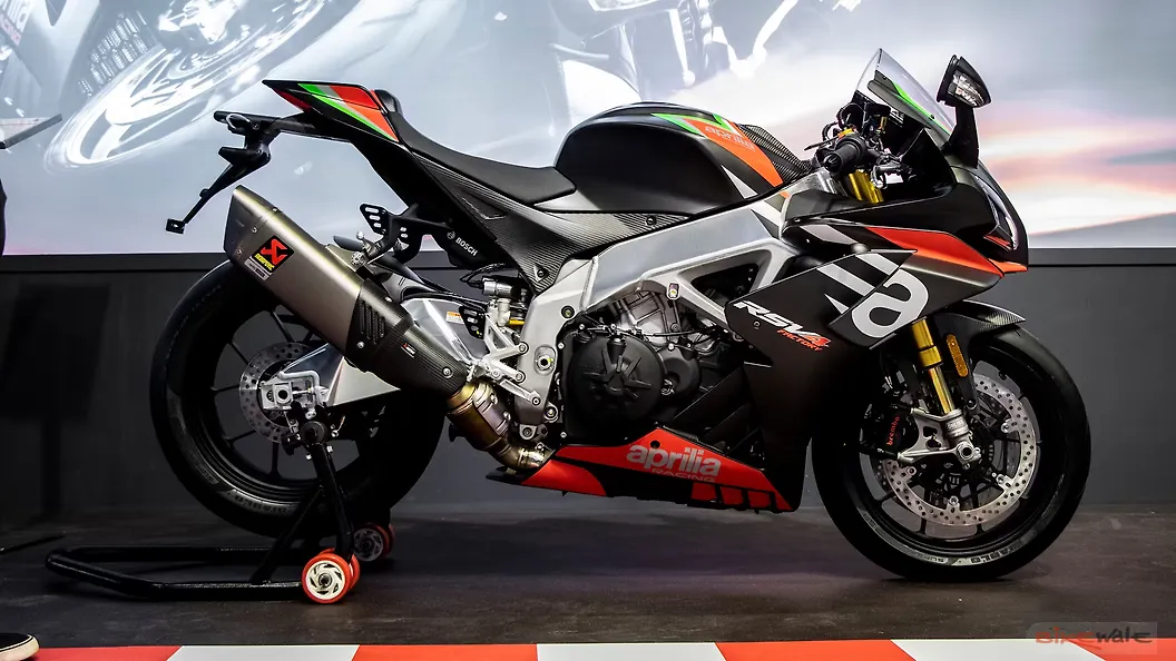 Aprilia RSV4 1100 Factory Mirror Image – BikeWale