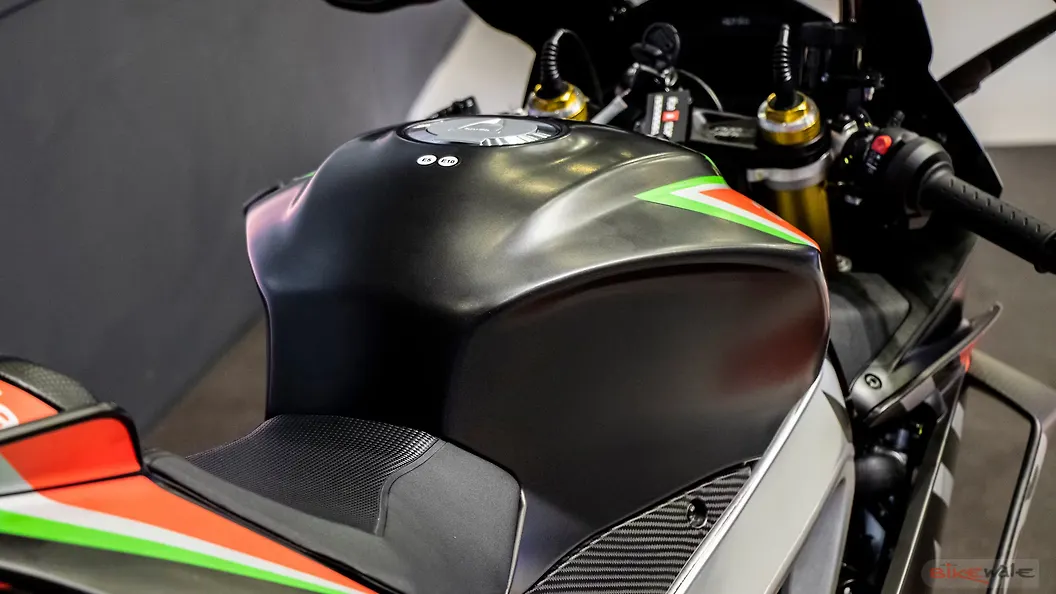 Aprilia RSV4 1100 Factory Branding/Fuel Tank Decal Image – BikeWale