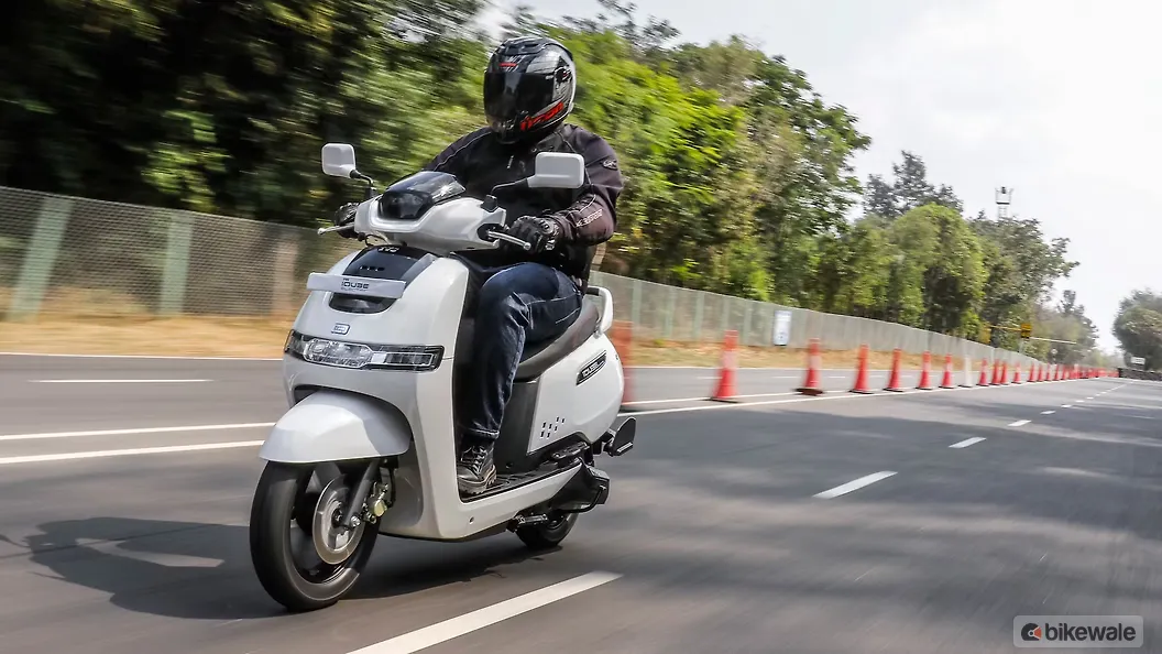 TVS iQube Ignition Key Image – BikeWale
