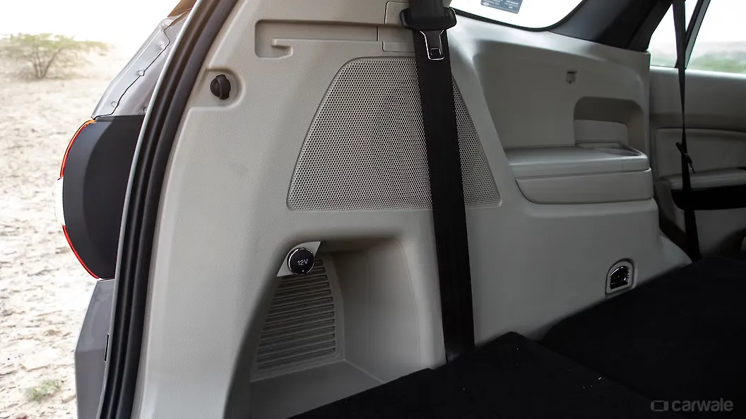 Endeavour Interior Image, Endeavour Photos in India - CarWale