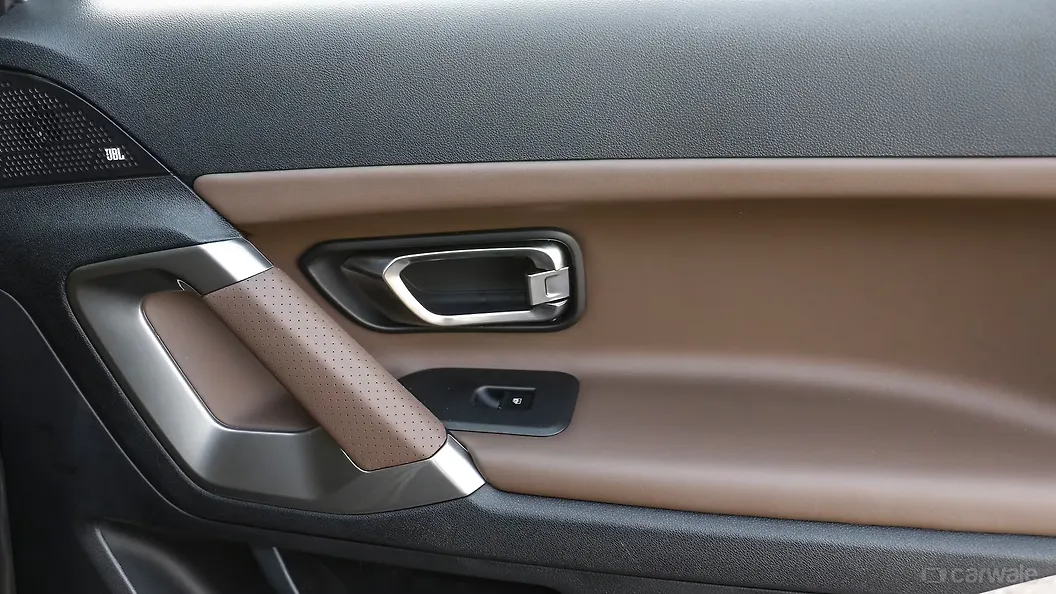 Harrier Door Handles Image, Harrier Photos in India - CarWale