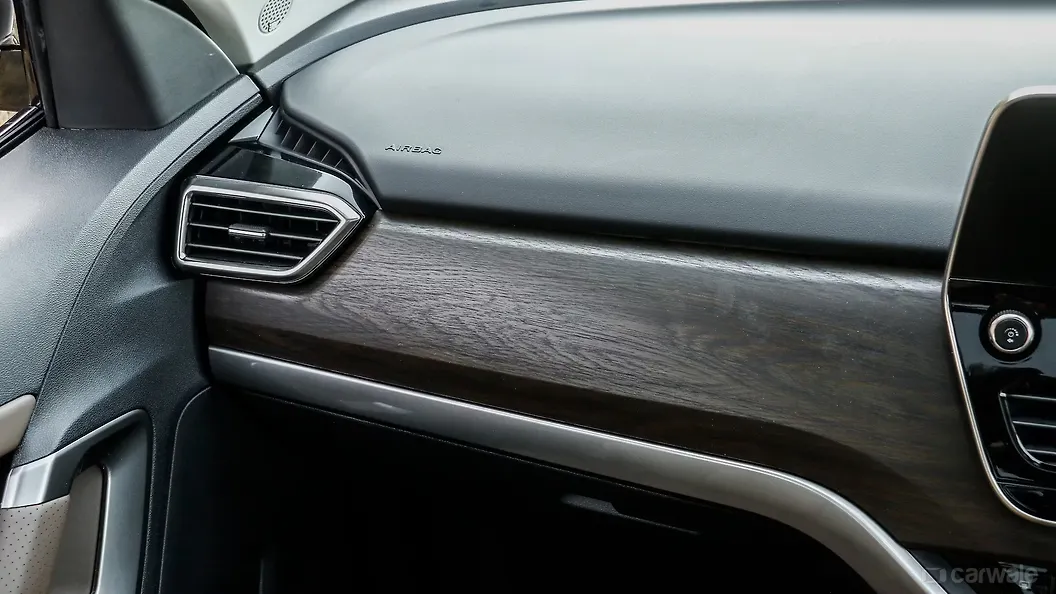 Harrier Interior Image, Harrier Photos in India - CarWale