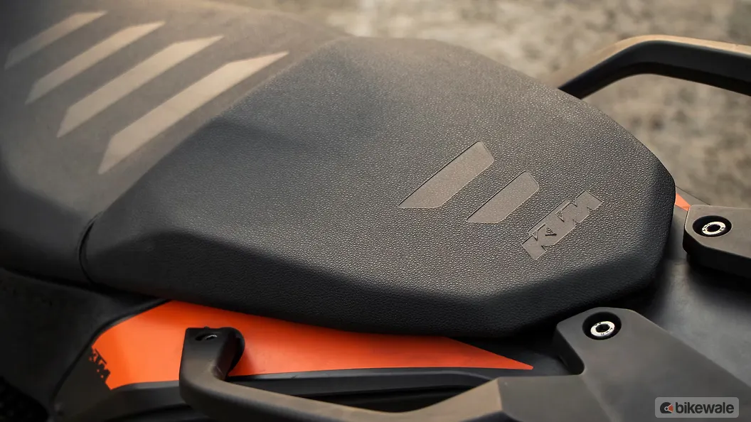KTM 390 Adventure [2021] Fuel Tank Image – BikeWale