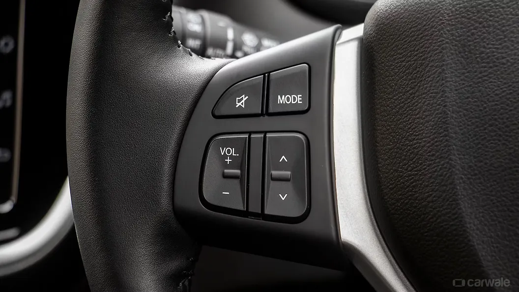 S-Cross Left Steering Mounted Controls Image, S-Cross Photos in India ...