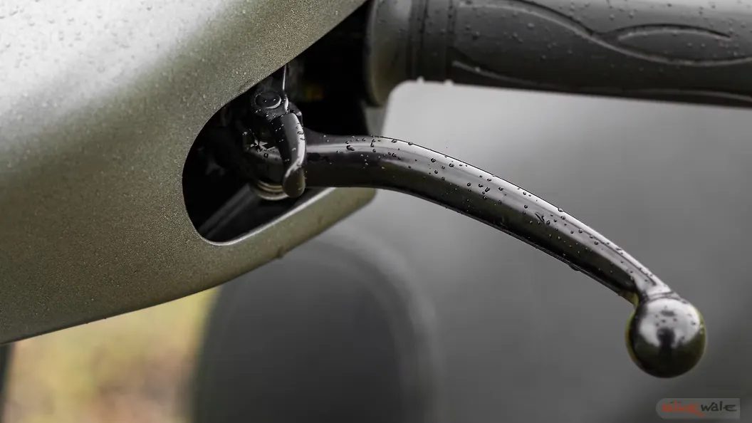 TVS Jupiter Rear Brake Lever Image – BikeWale