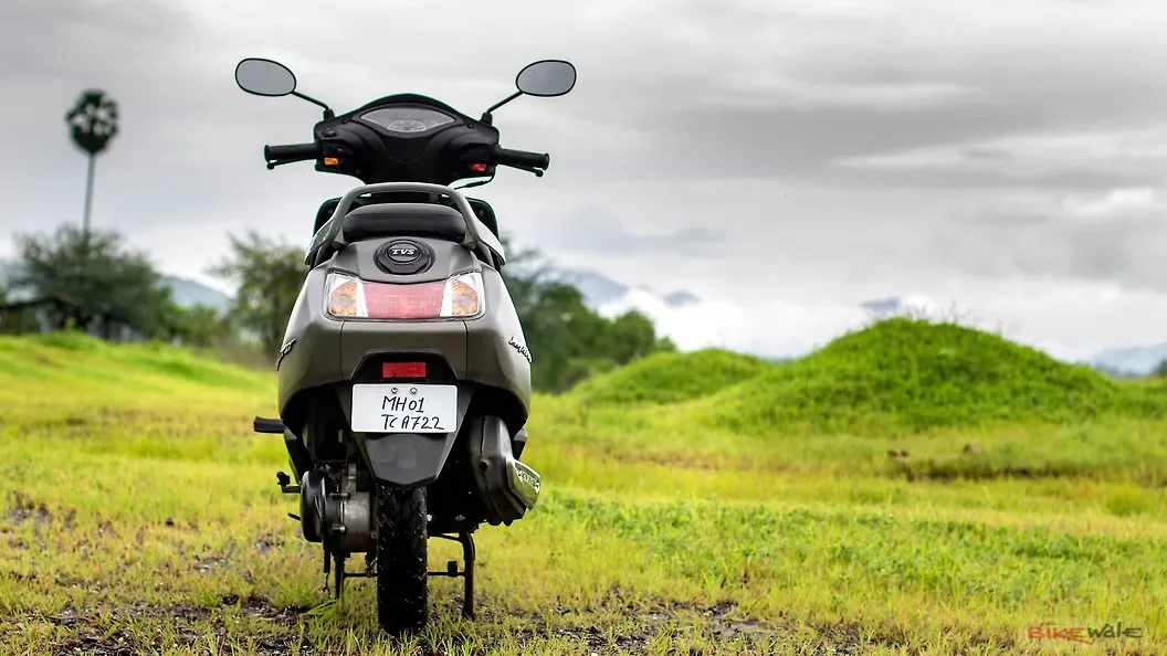 TVS Jupiter Rear View Image – BikeWale