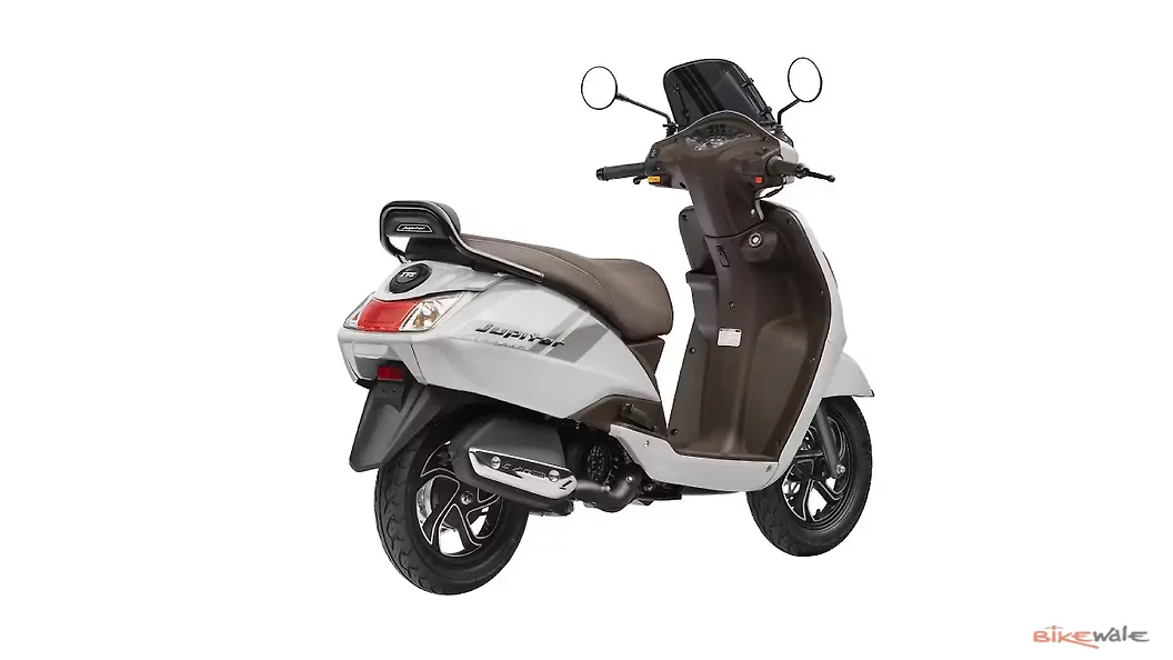 TVS Jupiter Right Side View Image – BikeWale