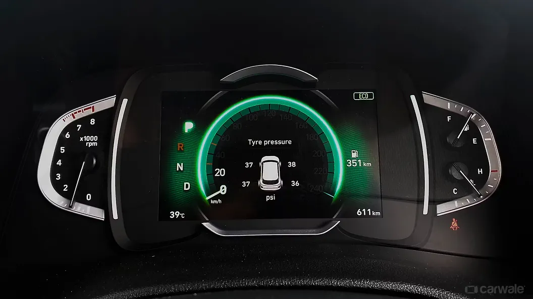 Hyundai Creta Images, Interior & Exterior Photo Gallery - CarWale