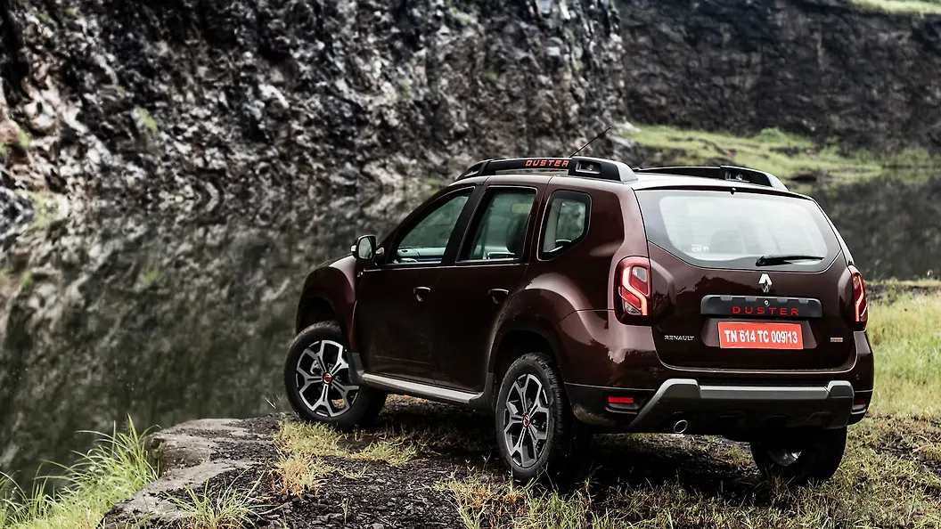 Duster Left Rear Three Quarter Image, Duster Photos in India - CarWale