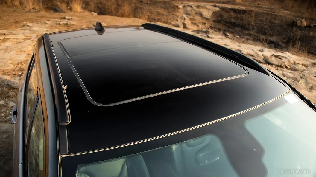 Compass Car Roof Image Compass Photos In India Carwale