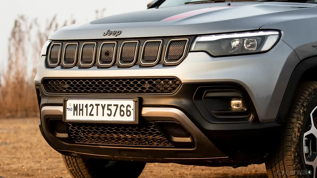 Compass Grille Image, Compass Photos in India - CarWale