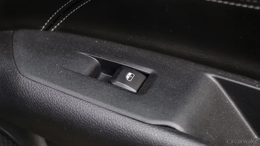 Compass Rear Power Window Switches Image, Compass Photos in India - CarWale