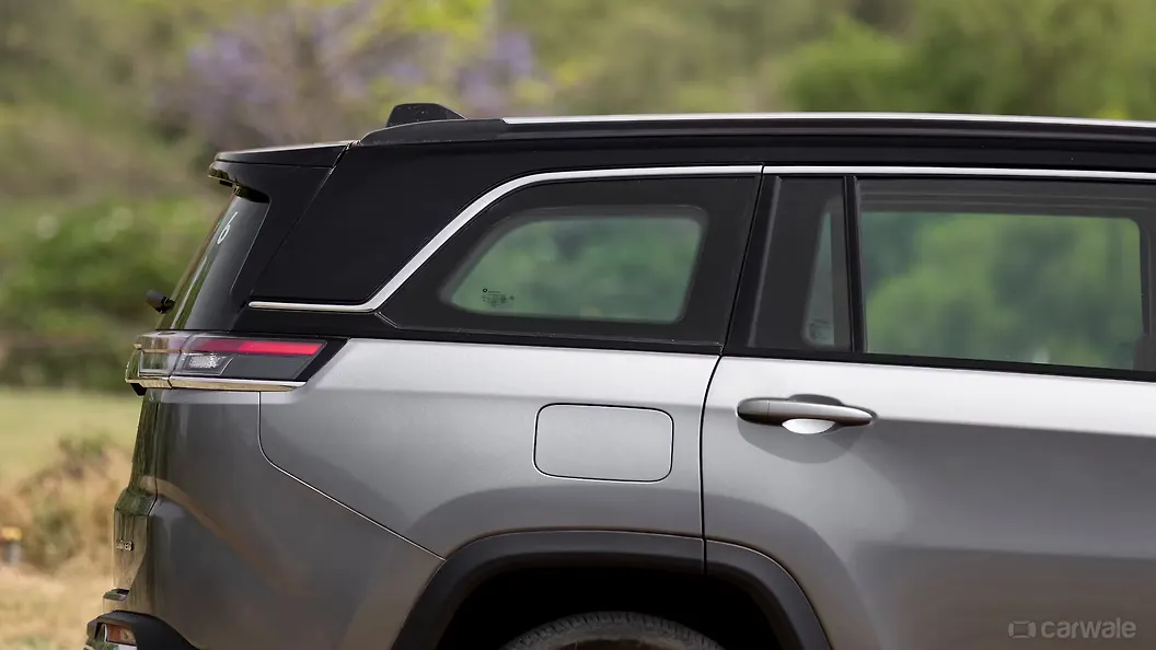 Meridian Rear Quarter Glass Image, Meridian Photos in India - CarWale