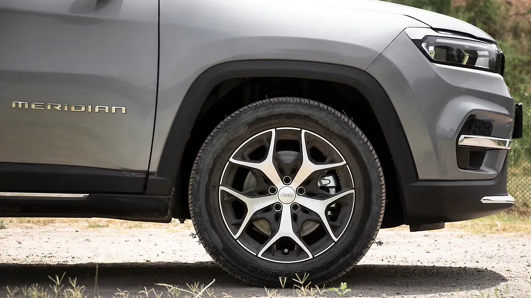 Meridian Wheel Image, Meridian Photos in India - CarWale