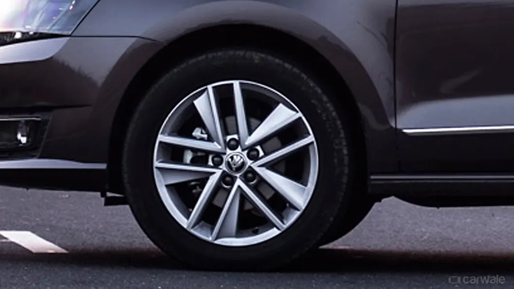 Rapid TSI Wheel Image, Rapid TSI Photos in India - CarWale