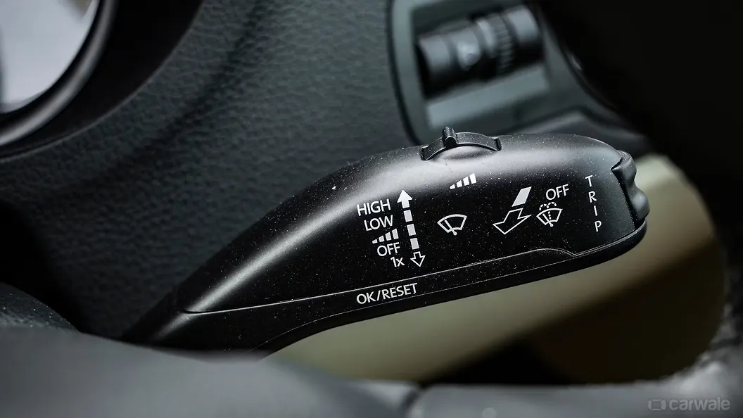 Rapid TSI Wiper Stalk Image, Rapid TSI Photos in India - CarWale