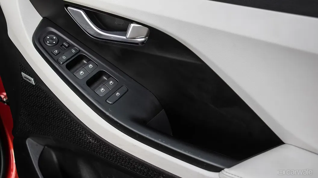 Creta Door Image, Creta Photos in India - CarWale