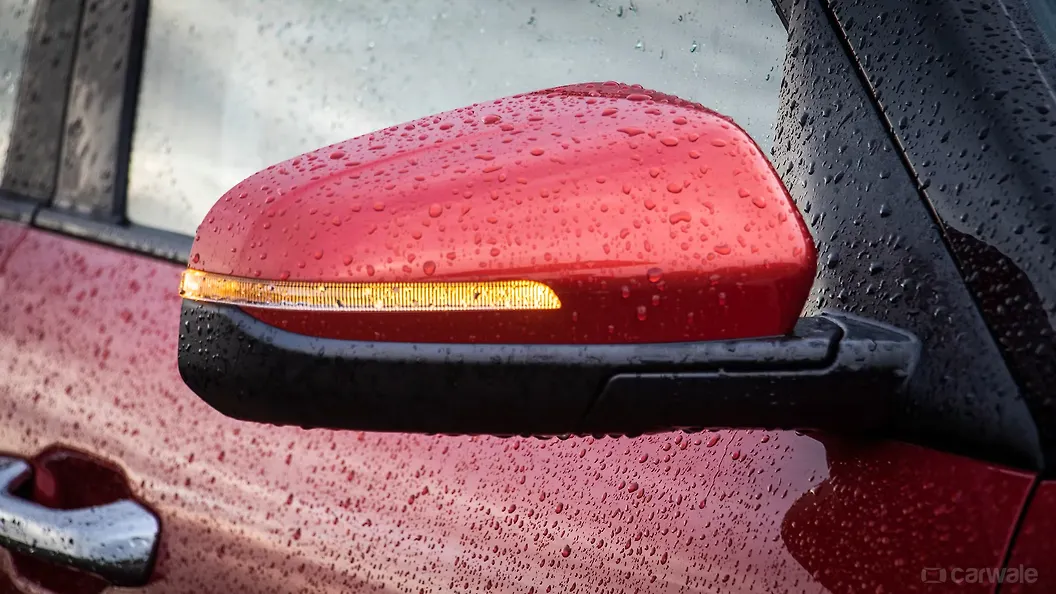 Creta Mirror Image, Creta Photos in India - CarWale