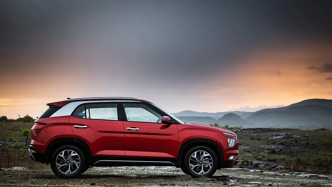 Creta Right Side View Image, Creta Photos in India - CarWale